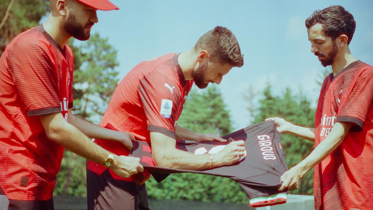 Olivier Giroud participe au dernier clip de Big Flo et Oli