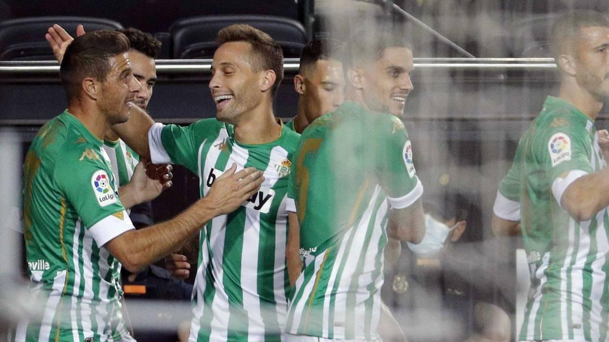 Liga : le Betis bat Valence et prend la tête