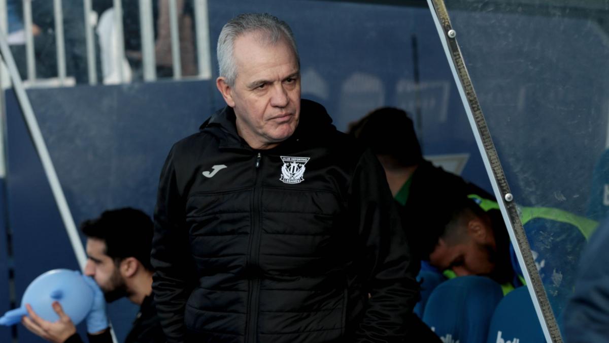 Vidéo : le sélectionneur du Mexique termine le crâne en sang après un ...