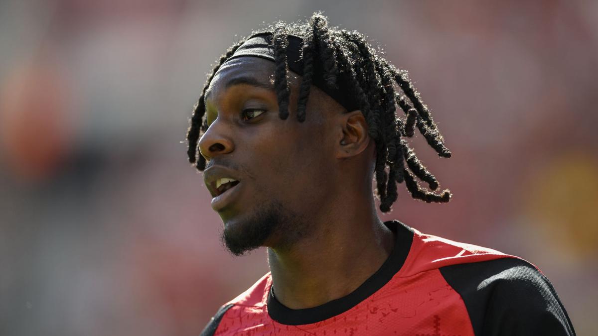 Liverpool : la réponse énigmatique d’Arne Slot sur Jérémie Frimpong