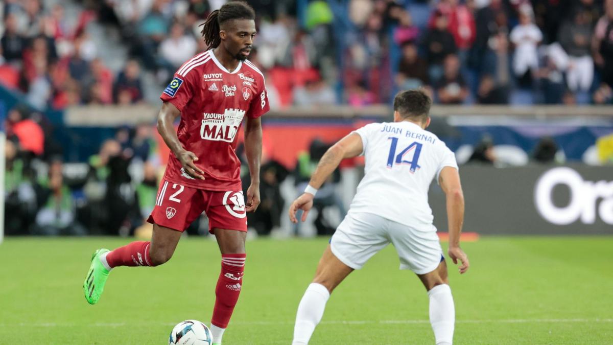 Jean-Kevin Duverne signe au FC Nantes