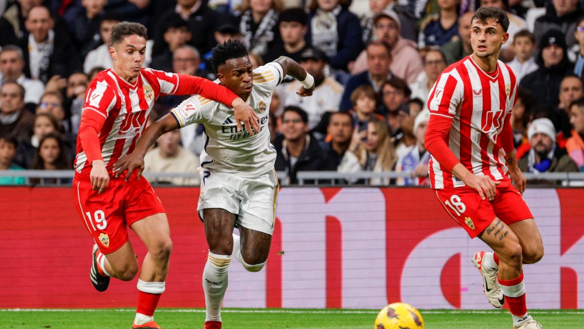 Liga : le Real Madrid renverse Almería dans un match fou et reprend son ...