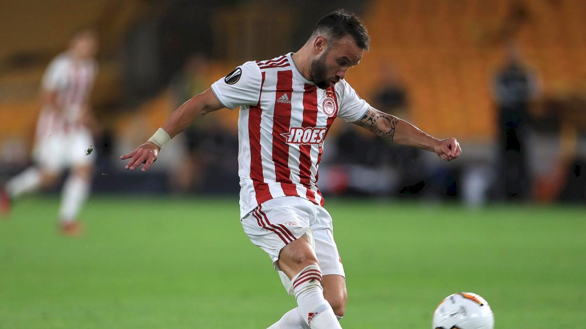 Le coup franc sublime de Mathieu Valbuena à 41 ans