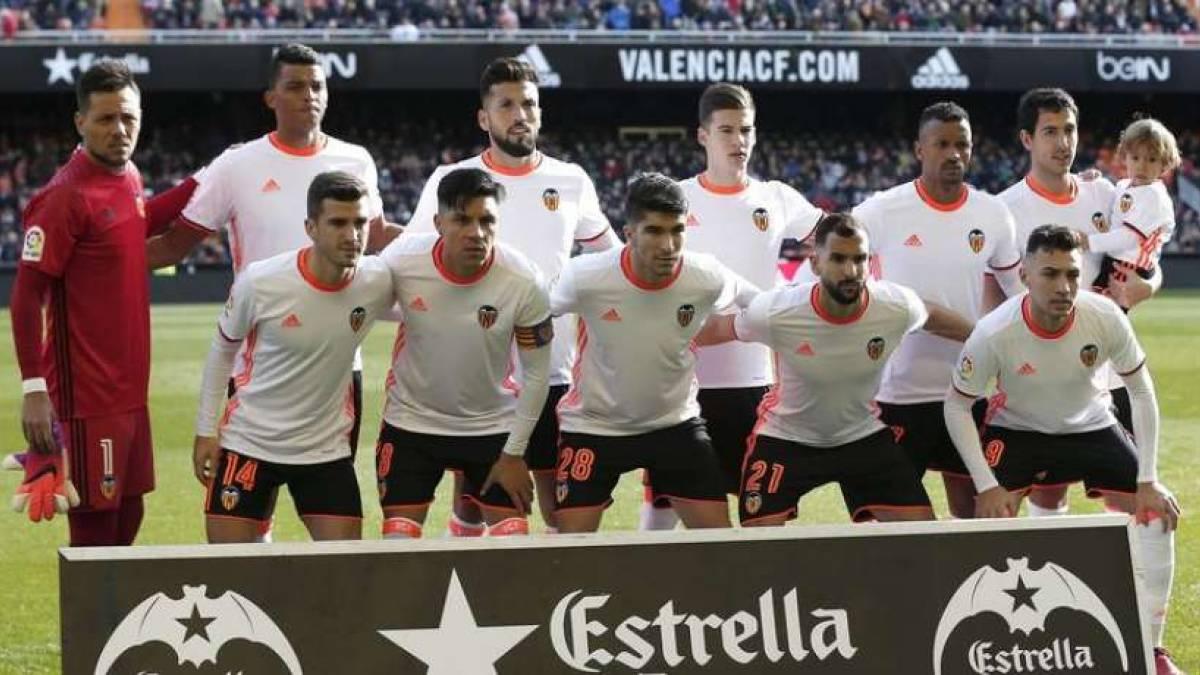 Le FC Valence met 10 joueurs sur le marché