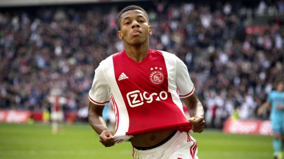 Le PSG insiste pour David Neres