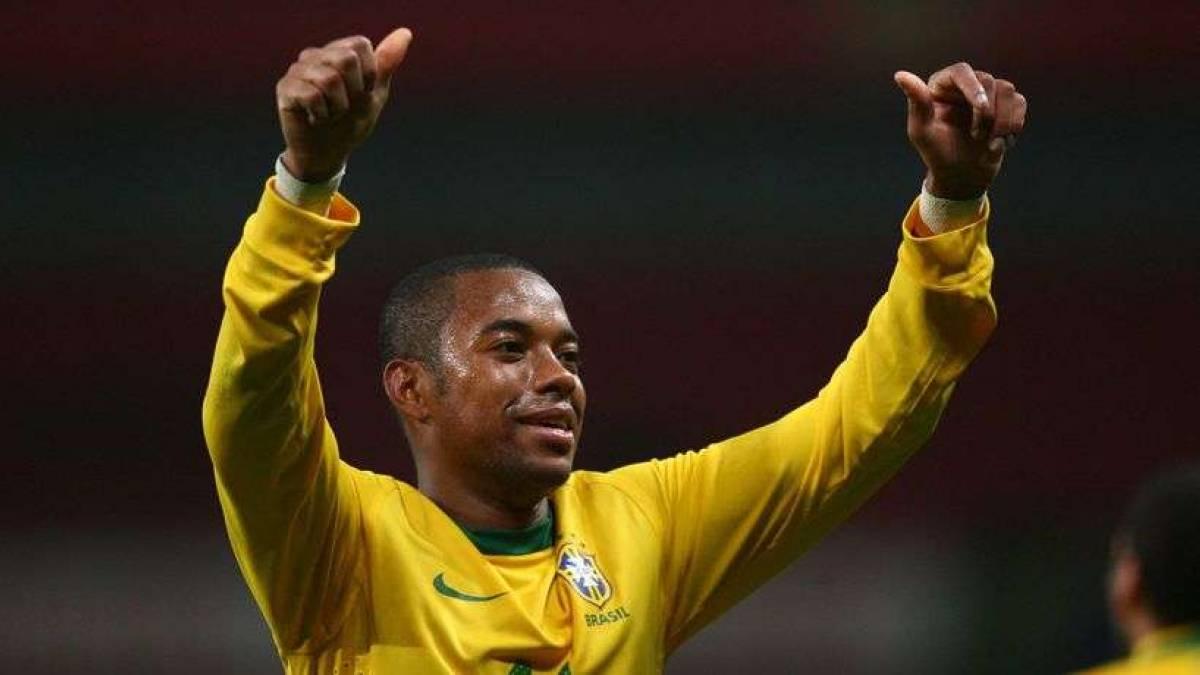 Milan AC : Robinho s'enflamme déjà et provoque le Barça