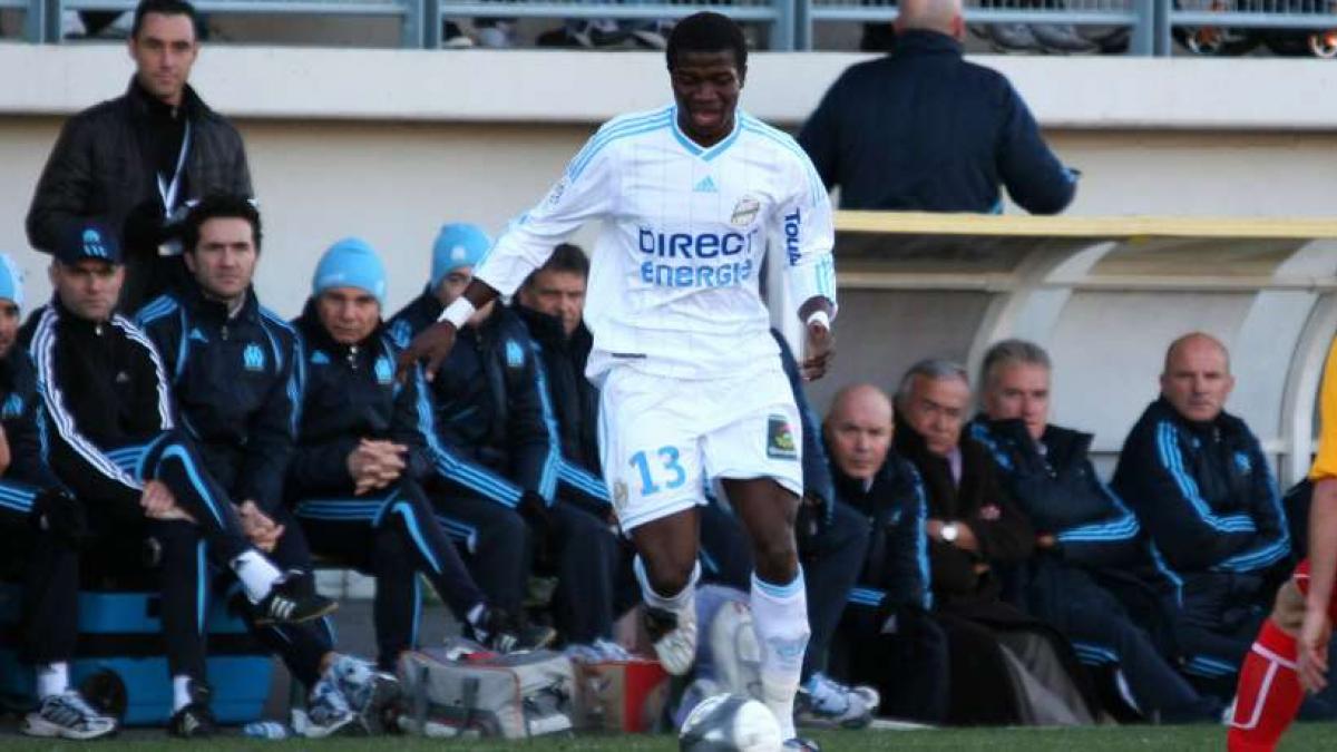 À quoi joue l’OM avec Senah Mango