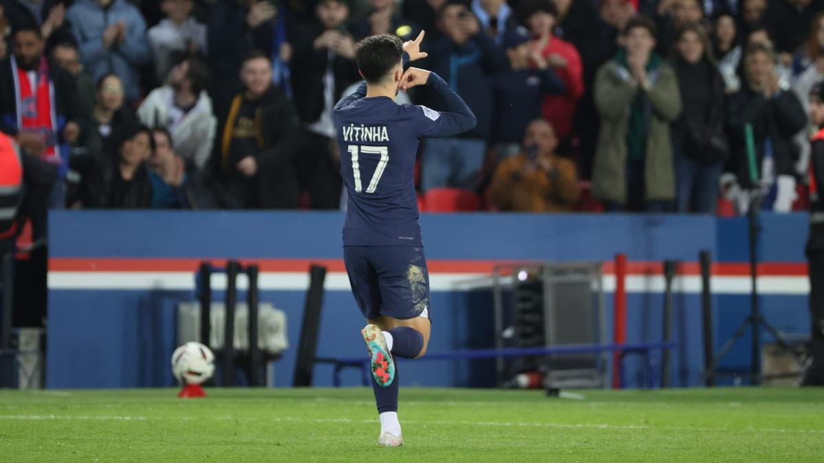 PSG : Vitinha réagit à son premier but avec Paris lors du succès contre ...
