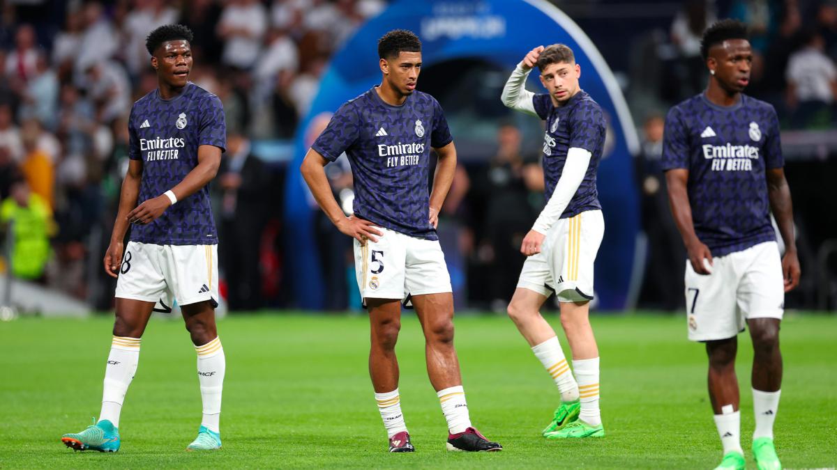 JT Foot Mercato : le vestiaire du Real explose après la bagarre - Vidéo ...